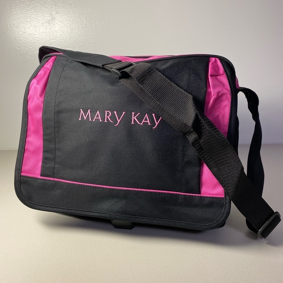 Mary Kay | Bags | New Mary Kay Messenger Bag | Poshmark